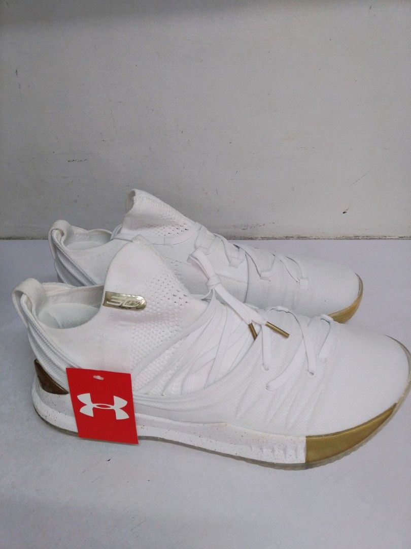 CURRY 5 on Carousell