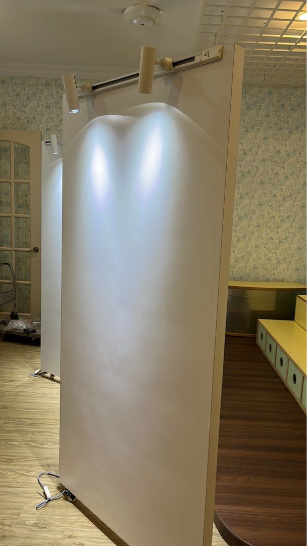 Custom made backdrop standee portable art exhibition panel with ...