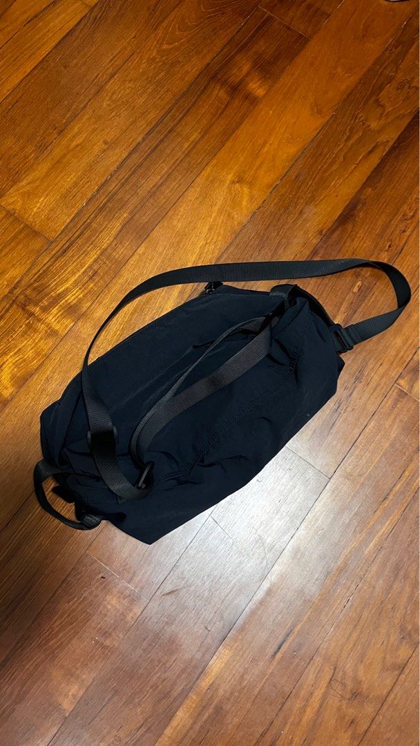 Fast Track Bag 2.0 10L, Men's Fashion, Bags, Sling Bags on Carousell