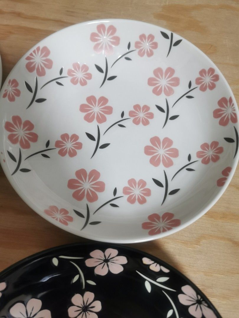 Flower design plates, Furniture & Home Living, Kitchenware & Tableware ...