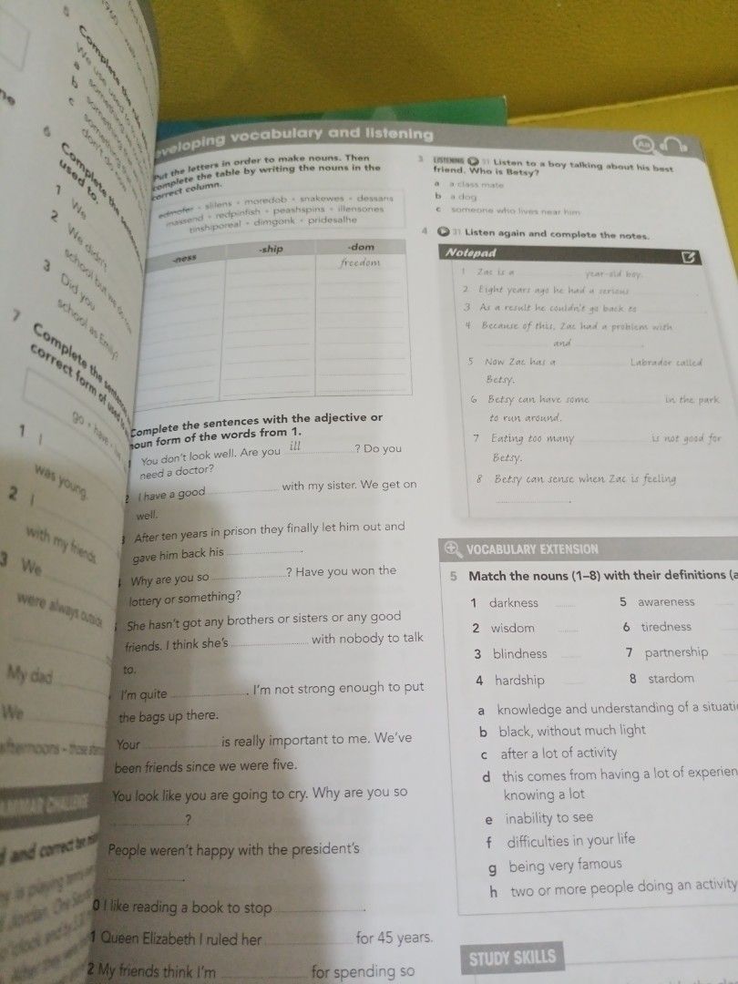 Gateway 2 nd edition B1 student dan work book, Buku & Alat Tulis, Buku ...
