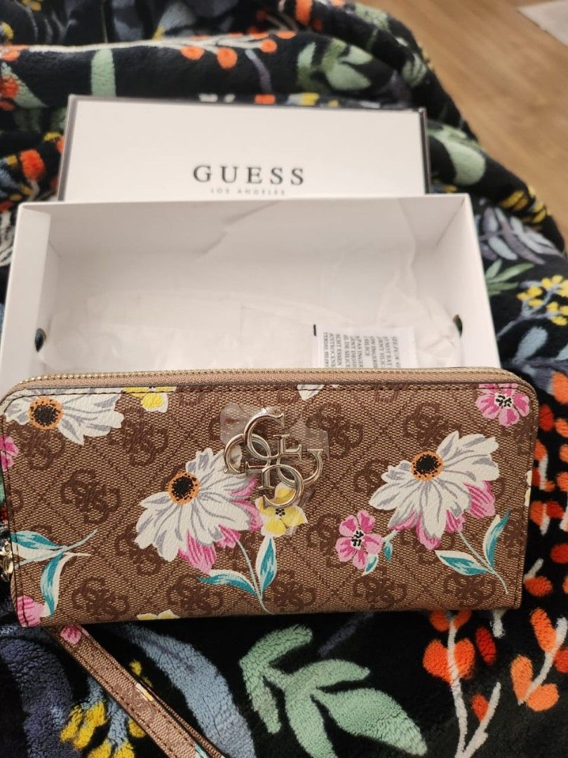 Guess Purse, Luxury, Bags & Wallets on Carousell