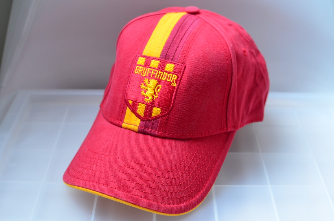 HARRY POTTER GRYFFINDOR OFFICIALLY LICENSED CAP - BRAND NEW on Carousell
