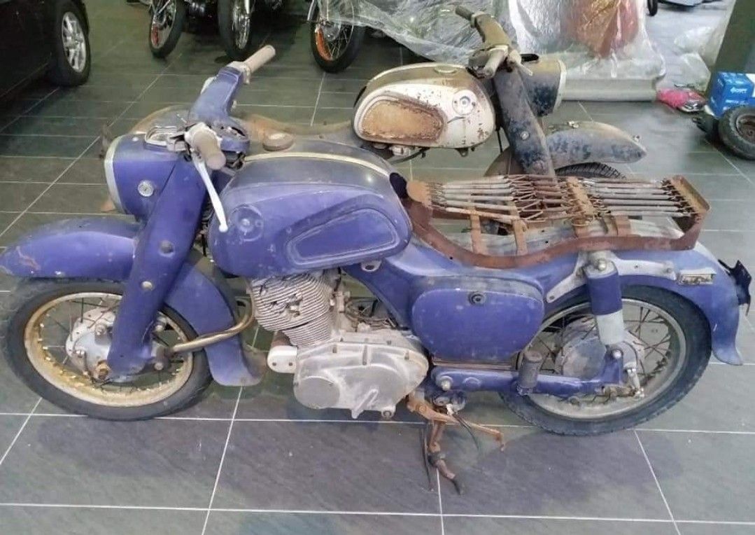 HONDA DREAM C72 250cc 1960s Rare, Hobbies & Toys, Collectibles ...