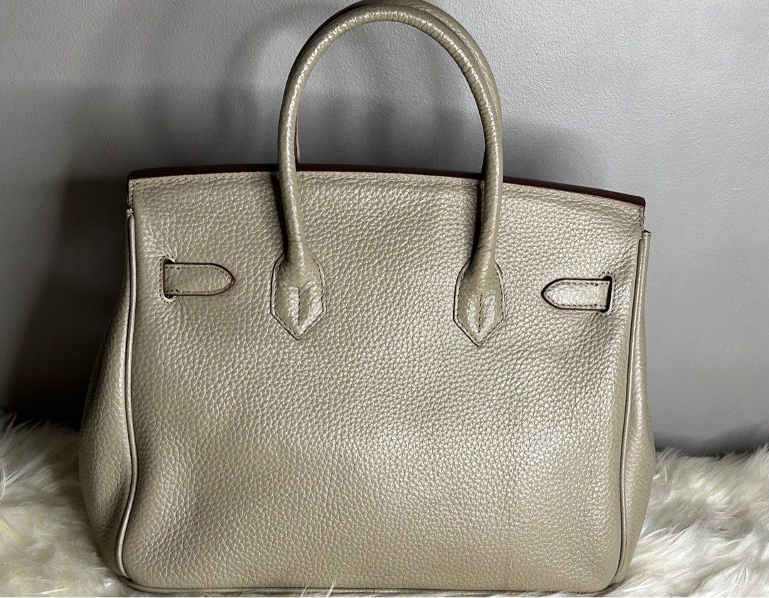 House of Hello bag, Women's Fashion, Bags & Wallets, Tote Bags on Carousell