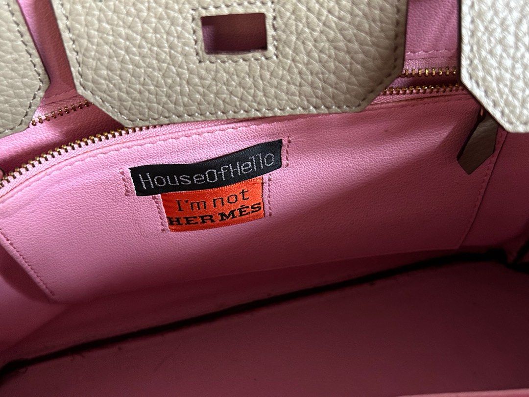 House of Hello bag, Women's Fashion, Bags & Wallets, Tote Bags on Carousell