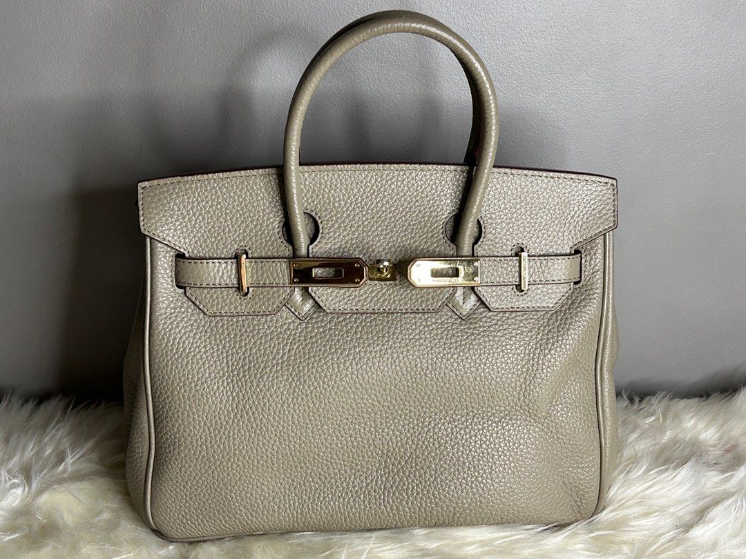 House of Hello bag, Women's Fashion, Bags & Wallets, Tote Bags on Carousell