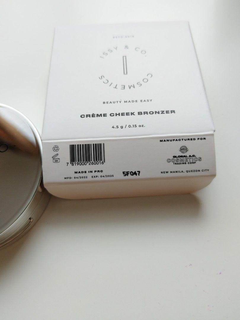 Issy & co bronzer molten, Beauty & Personal Care, Face, Makeup on Carousell