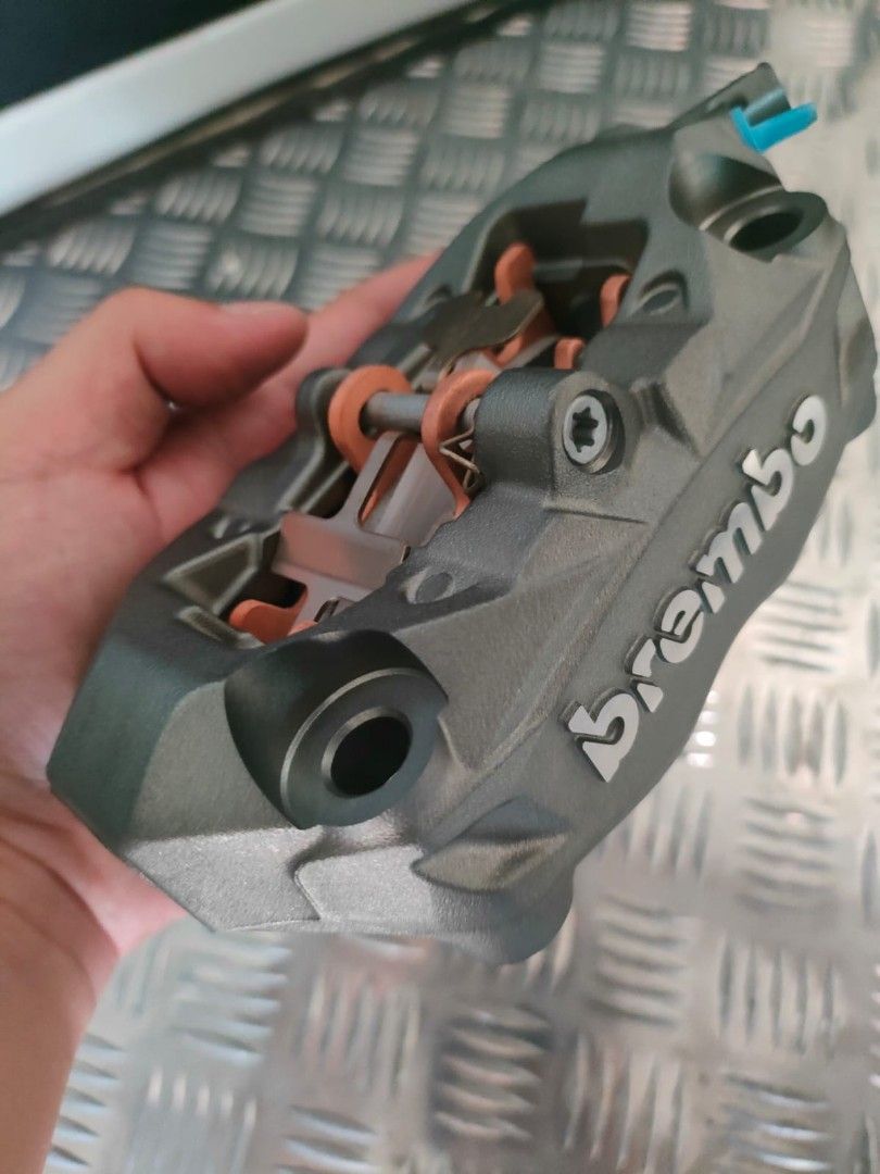 Kaliper Brembo Original M4 P32 100mm Posisi Kiri /Kanan, Aksesoris Mobil di Carousell