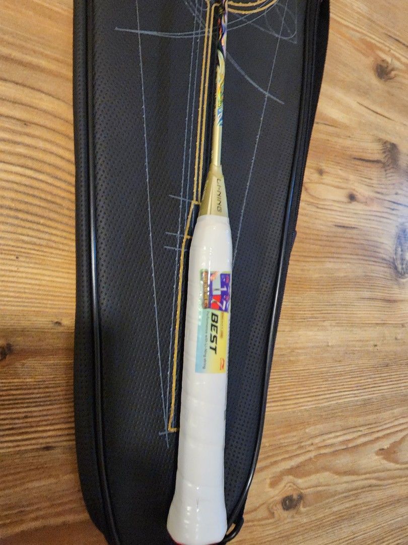 Li Ning Axforce 100, Li-Ling Axforce 100 Top Of The Range, Sports ...