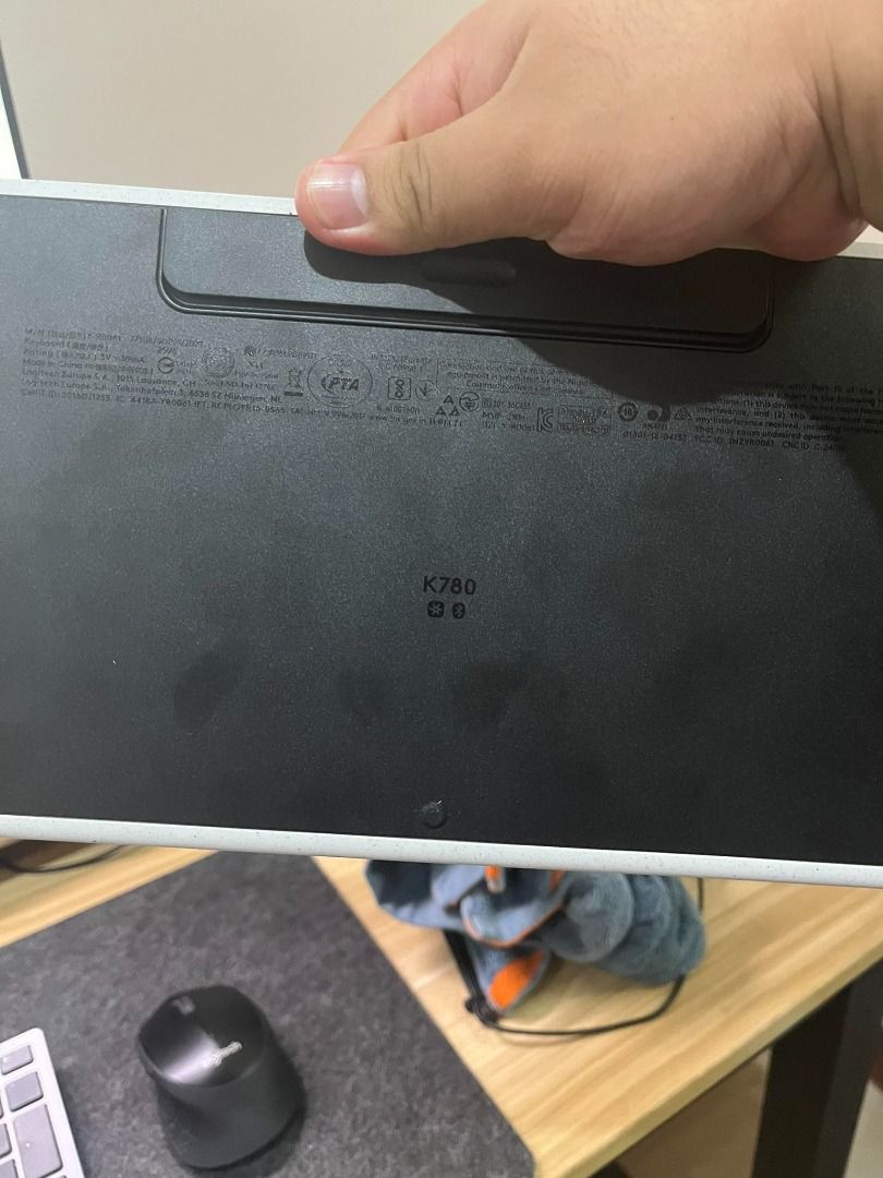 Logitech K780 Bluetooth Wireless Keyboard Computers And Tech Parts And Accessories Computer