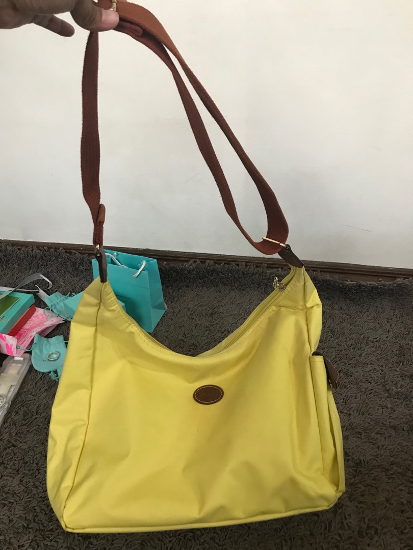 Longchamp Le Pliage Hobo Bag on Carousell
