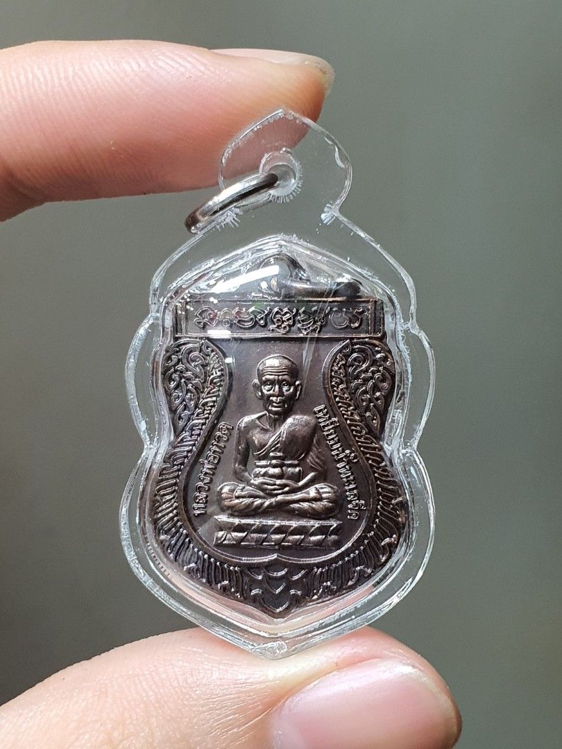 Lp Thuad Rian Thai Amulet, Hobbies & Toys, Memorabilia & Collectibles ...