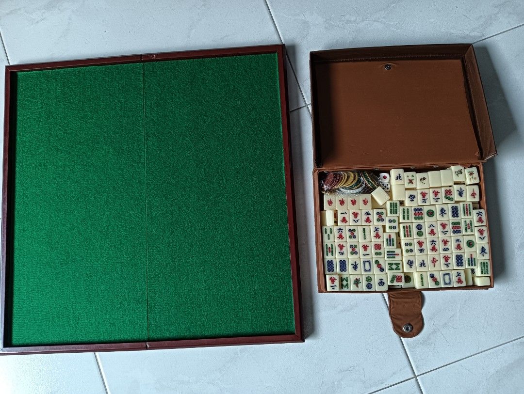 Mini Mahjong Set cum small foldable table, Hobbies & Toys, Toys & Games ...