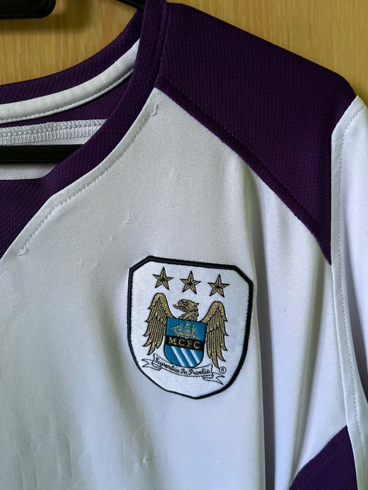 Manchester City 2005 Away Kit, Men's Fashion, Activewear on Carousell