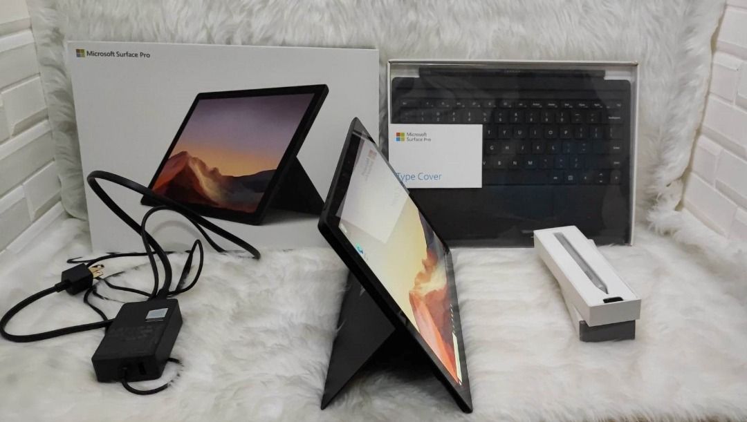 Microsoft Surface Pro 7 SET with Keyboard and Pen, Computers & Tech ...