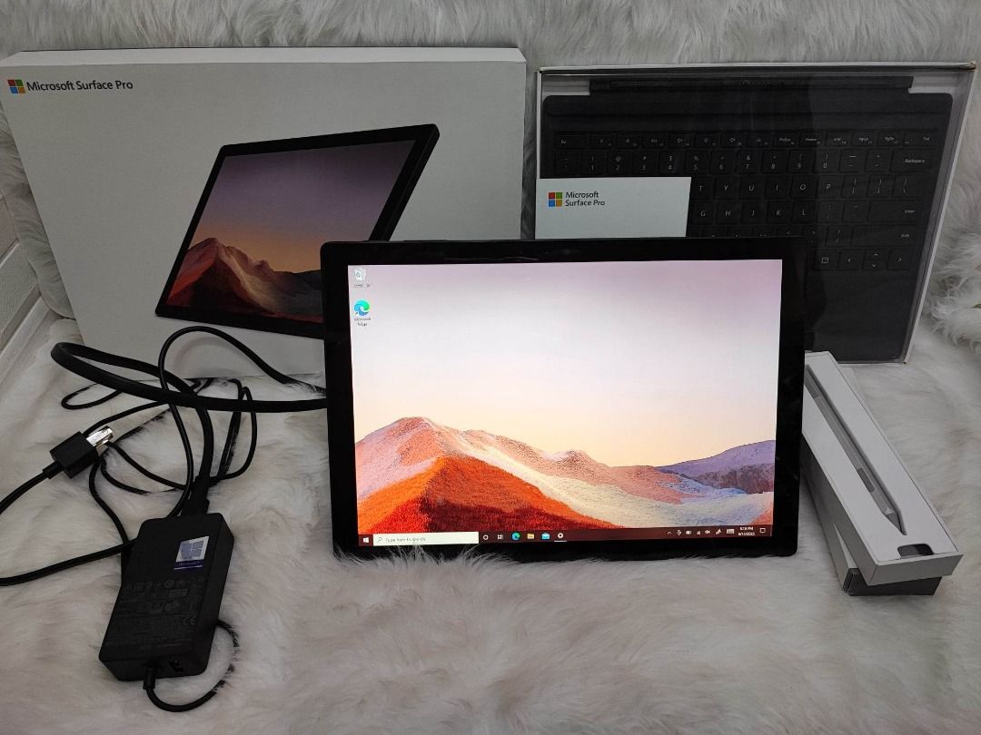 Microsoft Surface Pro 7 SET with Keyboard and Pen, Computers & Tech ...