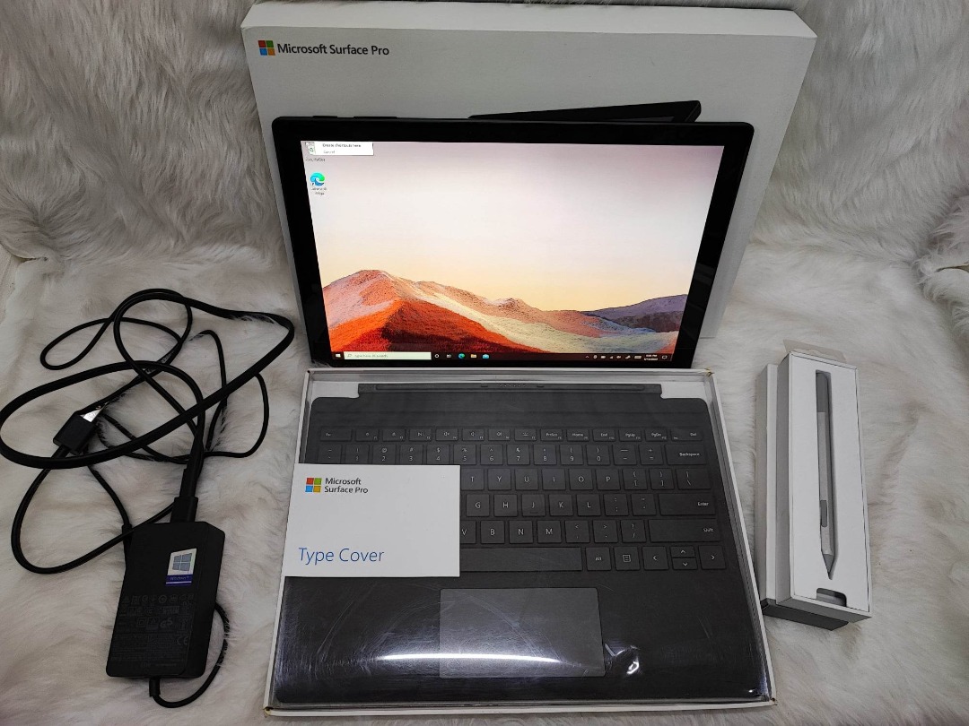 Microsoft Surface Pro 7 SET with Keyboard and Pen, Computers & Tech ...