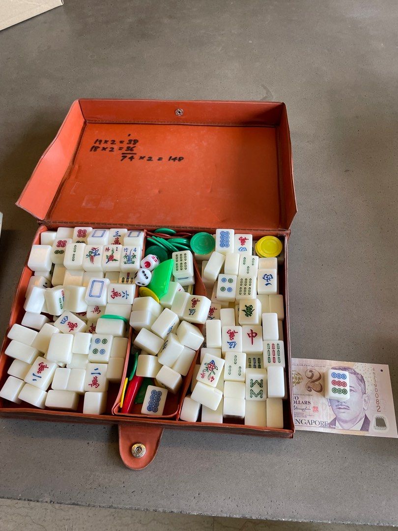 Mini Mahjong Set (Each tile 2 cm tall), Hobbies & Toys, Toys & Games on ...