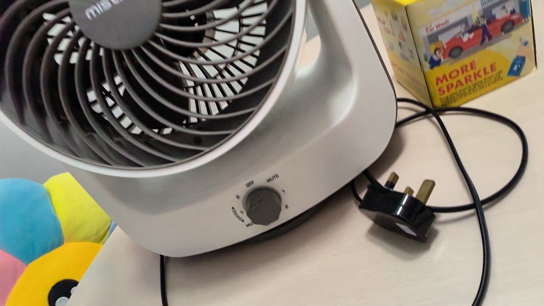 Mistral Table Fan, TV & Home Appliances, Other Home Appliances on Carousell
