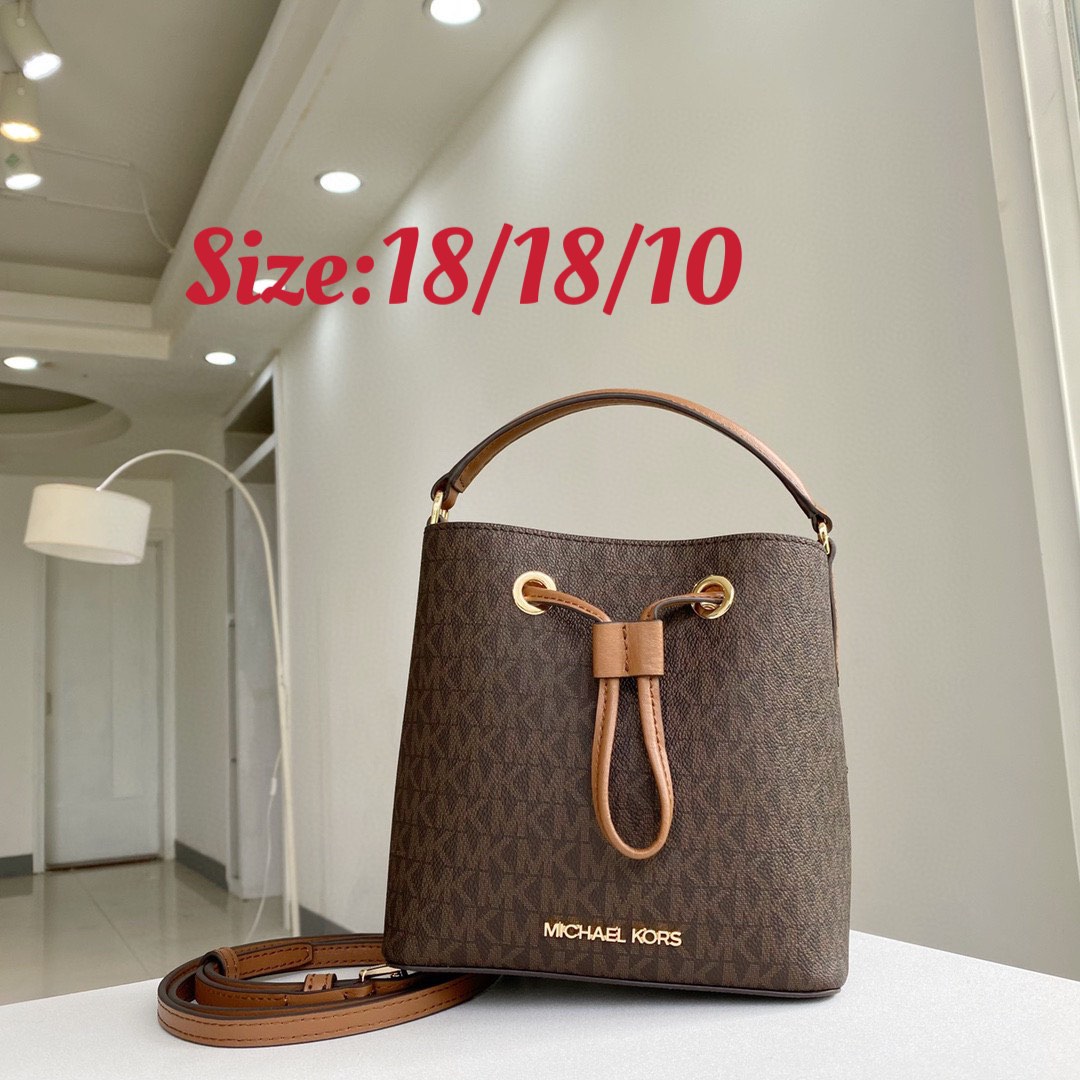 MK Mercer Gallery Mini bucket bag, Women's Fashion, Bags & Wallets ...