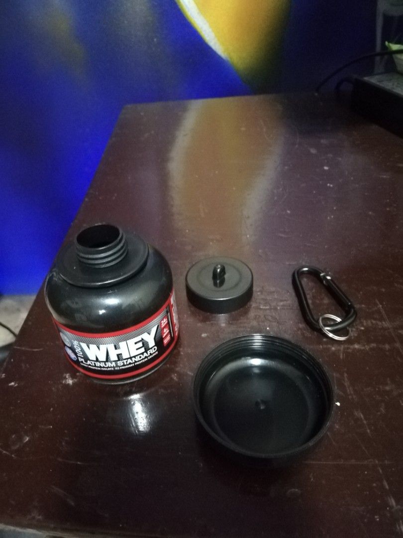 Muscle Core Whey Platinum Standard Portable Protein Powder Container ...