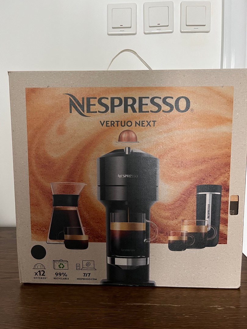 全新Nespresso Vertuo Next 咖啡機 (包保養及capsules), 家庭電器, 廚房電器, 咖啡機及咖啡壺 - Carousell