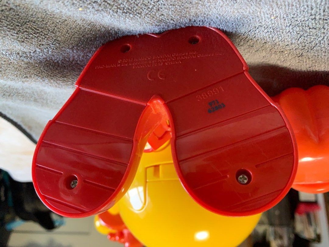 Pacman figurine from Namco Bandai Pac Man, Hobbies & Toys, Toys & Games ...