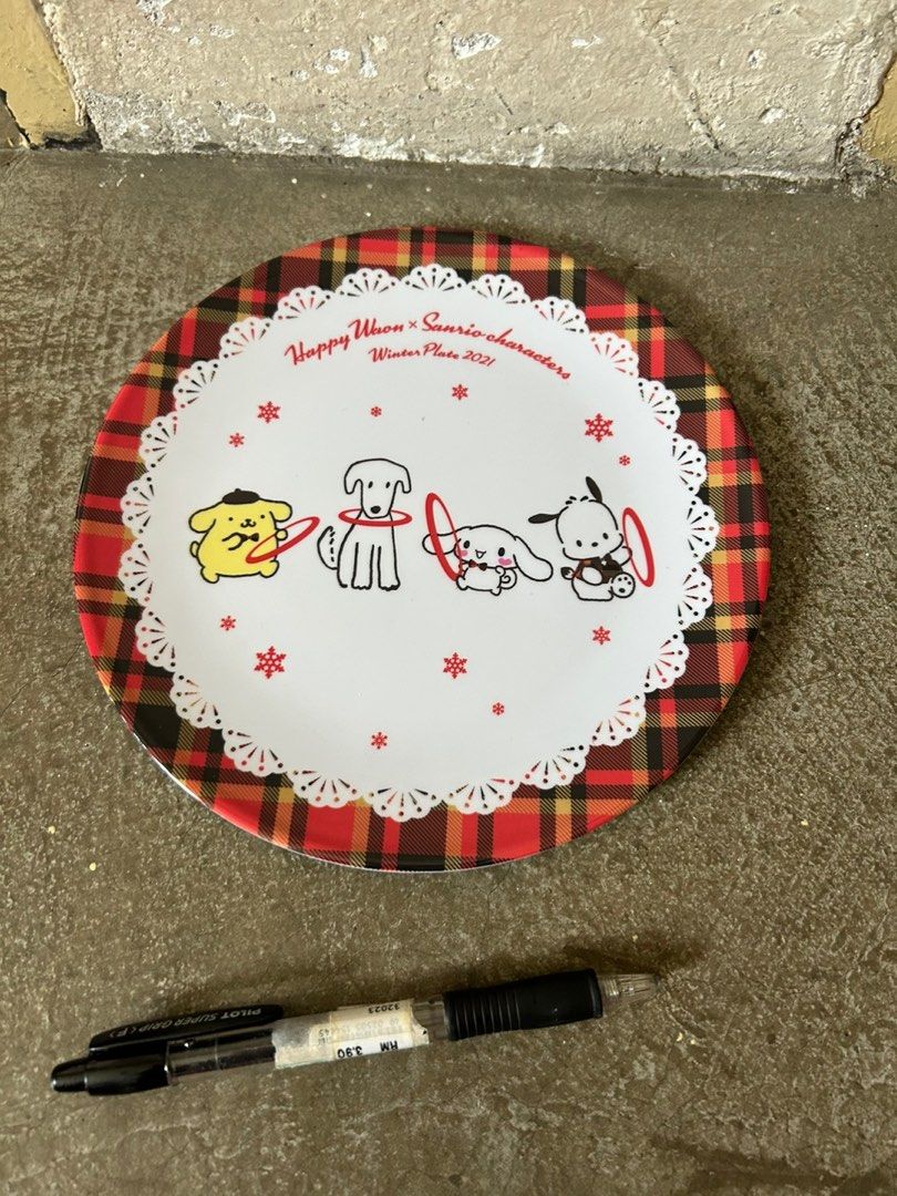 Pompompurin cinnamoroll pochacco plate, Furniture & Home Living ...