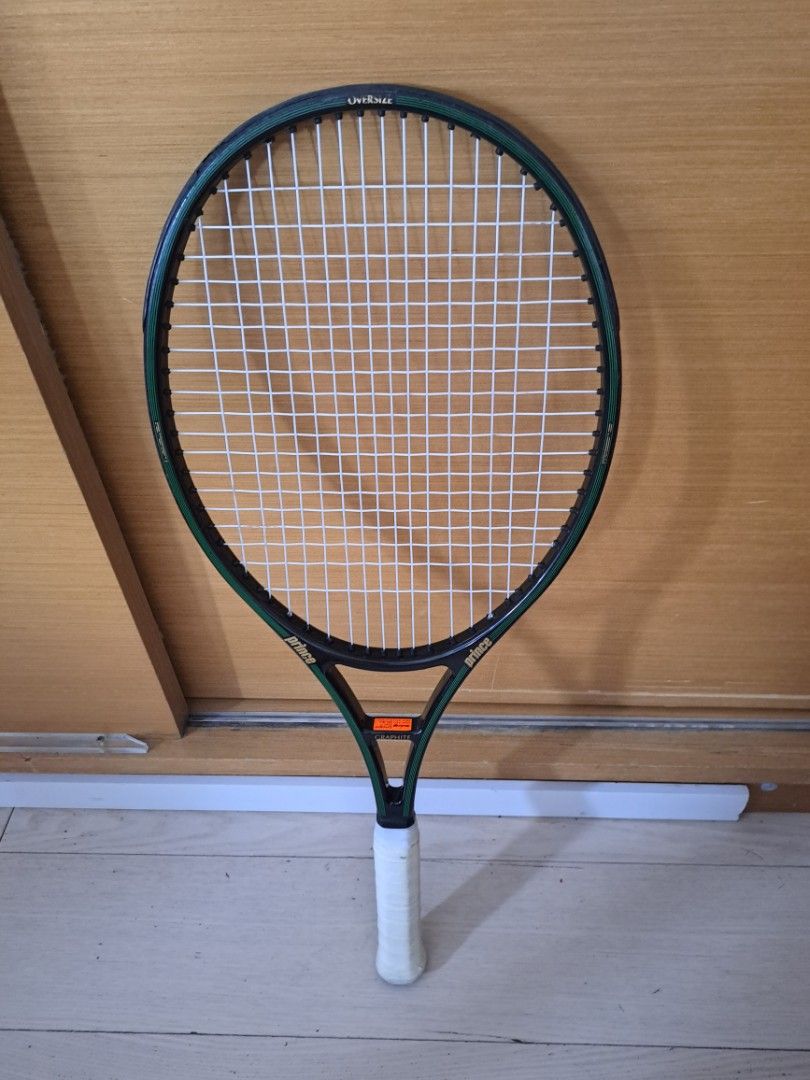 Prince Michael Chang Graphite, 運動產品, 運動與體育, 運動與體育 - 球拍和球類運動 - Carousell