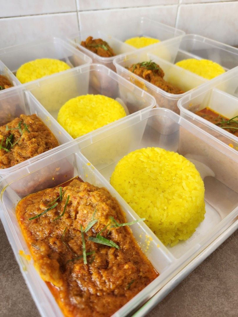 Pulut kuning rendang ayam, Food & Drinks, Local Eats on Carousell