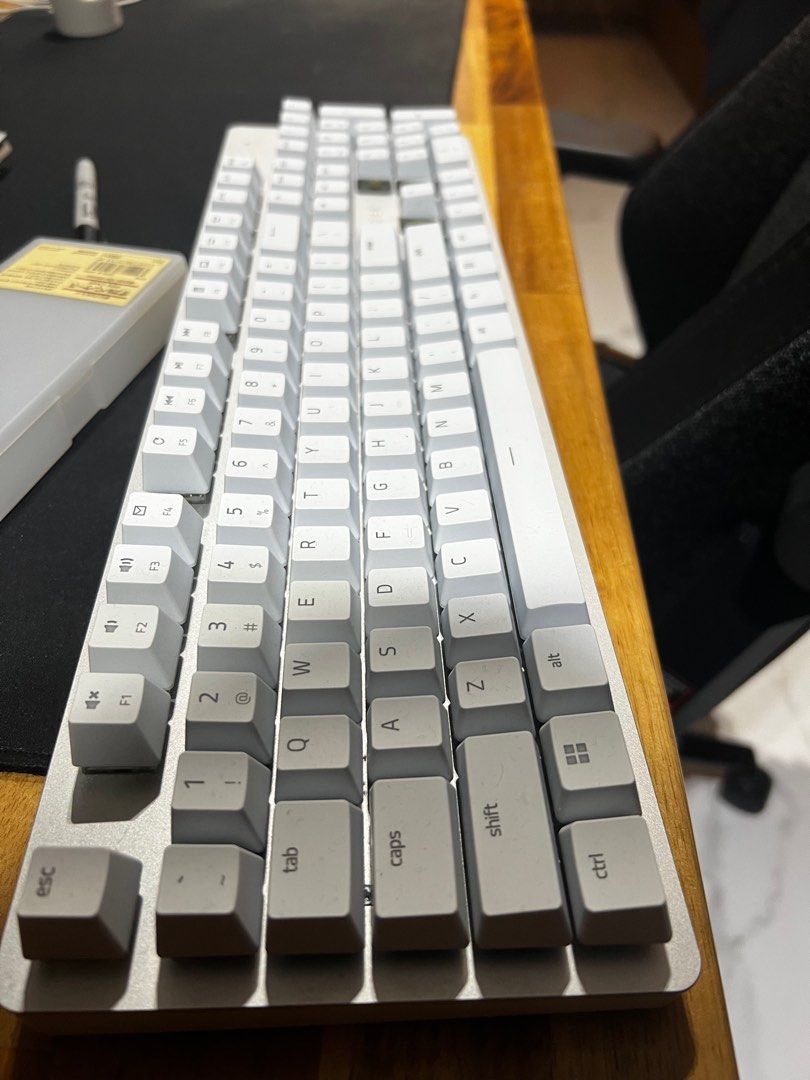 Razer Pro Type Ultra Wireless Mechanical Keyboard for Productivity ...