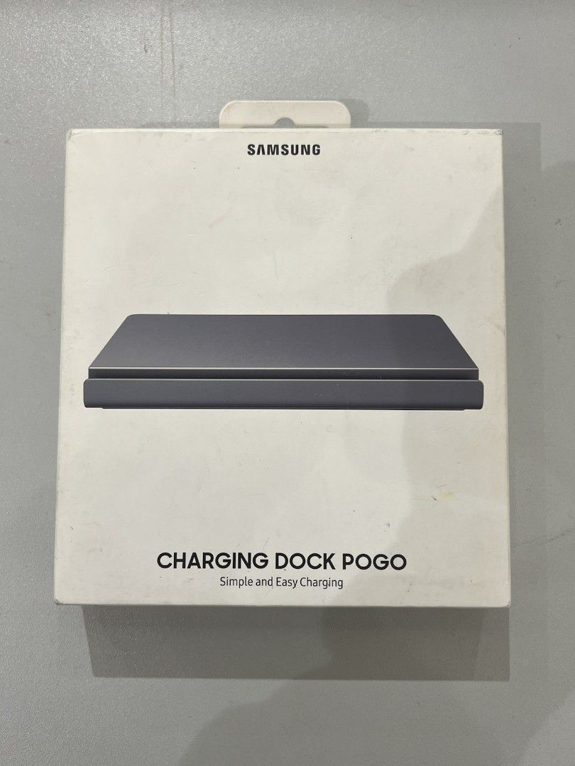 全新Samsung Charging Dock pogo充電器 (EE-3200), 手提電話, 電話及其他裝置配件, 電池及充電器 ...