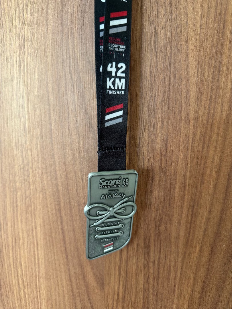 Score run 42km medal, Sports Equipment, Exercise & Fitness, Cardio ...