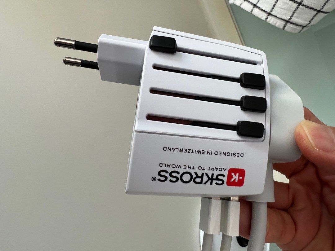SKROSS Original Universal all in 1 Multi-plug World Travel Adapter MUV ...