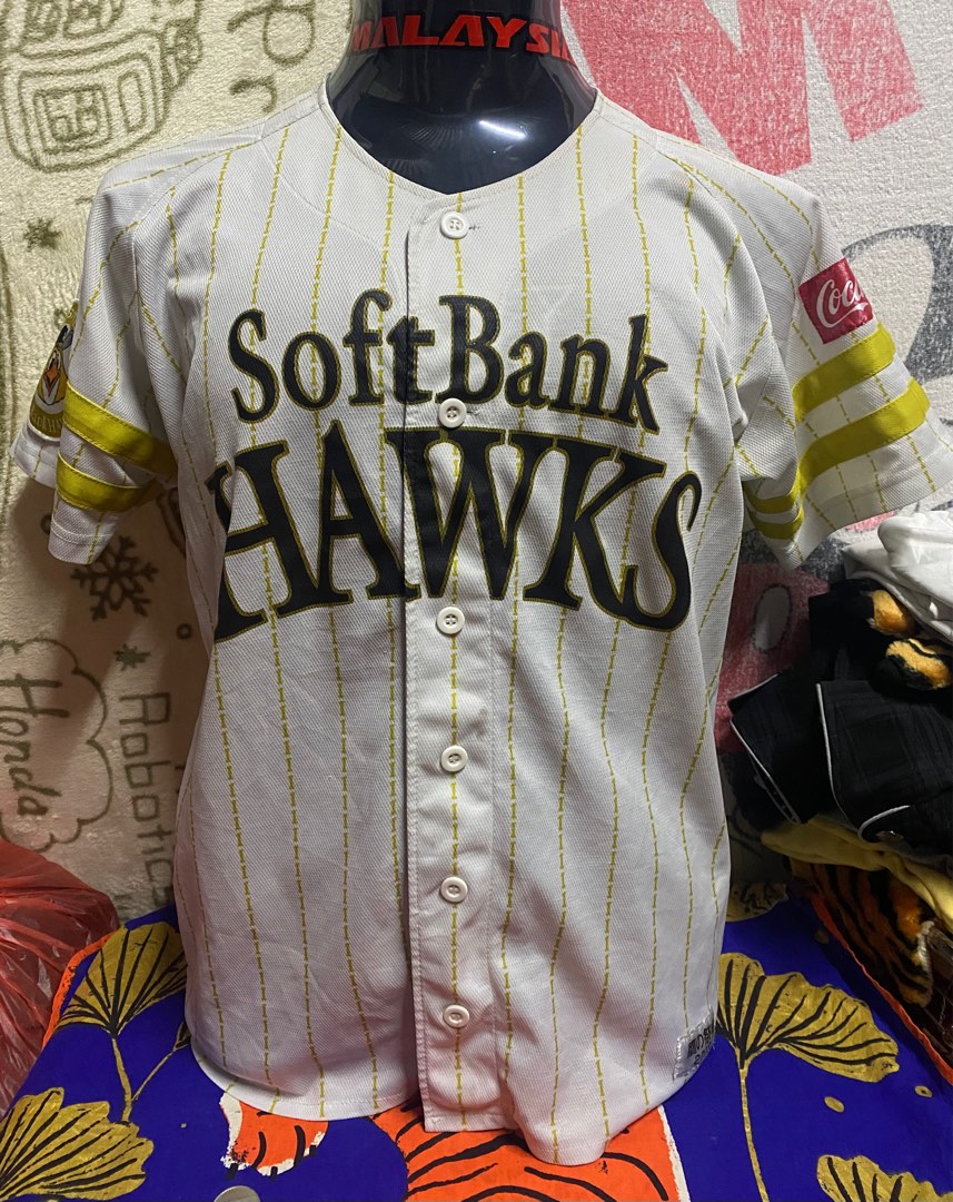 Soft bank Hawks, Men's Fashion, Activewear on Carousell