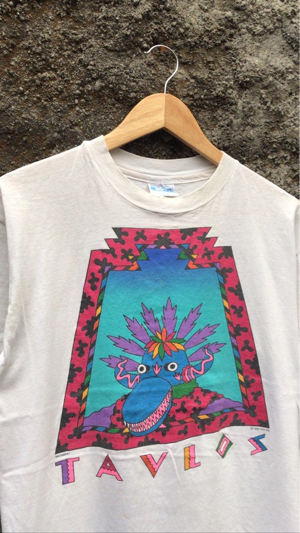 Tavlos 90’s Art on Hanes Beefy Tag, Fesyen Pria, Pakaian , Atasan di Carousell