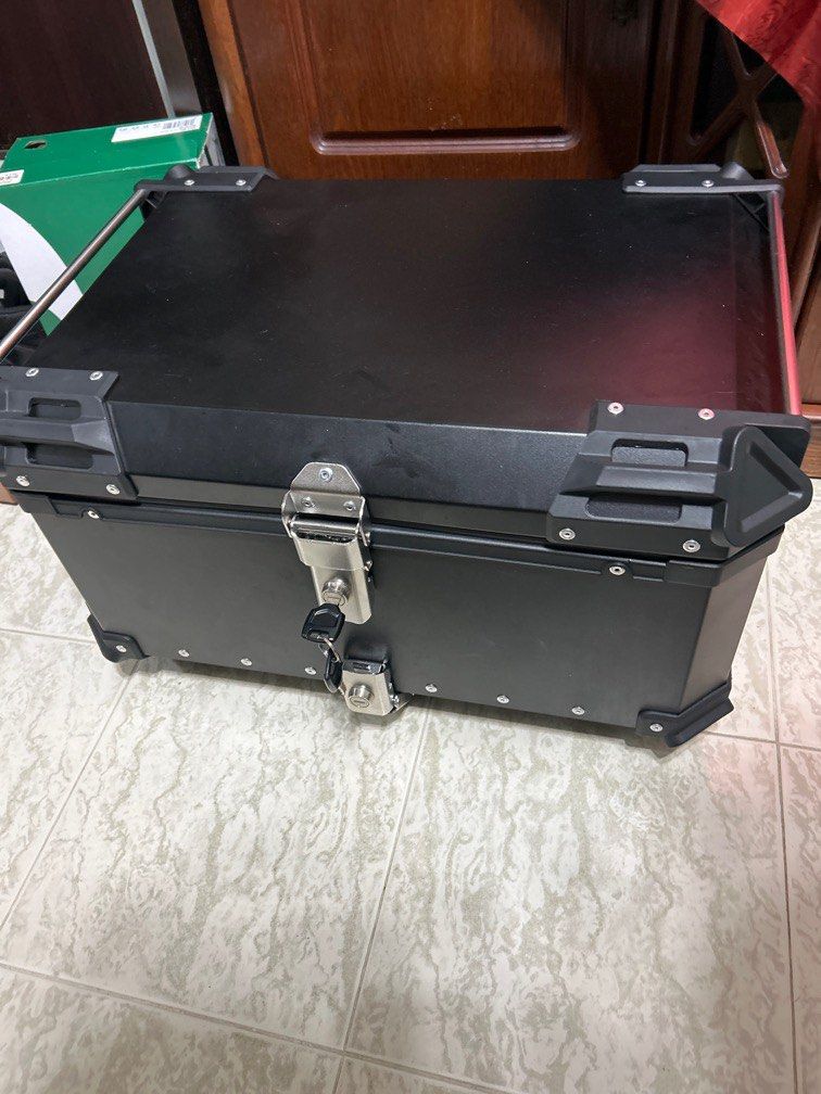 Top box 65cm, Motorcycles, Motorcycle Accessories on Carousell