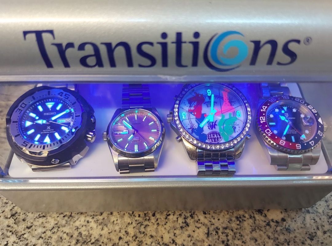 Sold - Transitions 紫外光燈機 驗鈔機 可用作手錶比較夜光強弱 Transitions UV light machine ...