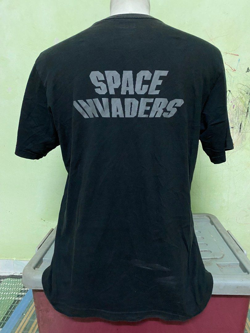 uniqlo space invaders black tee, Men's Fashion, Tops & Sets, Tshirts & Polo Shirts on Carousell