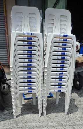 URATEX WHITE MONOBLOCK CHAIRS - To Espana Sampaloc Manila on Carousell