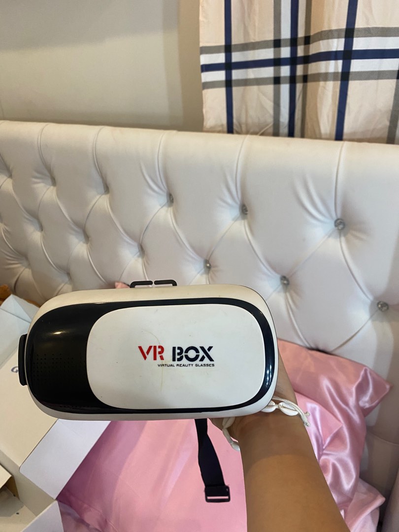 Vr box virtual reality glasses on Carousell