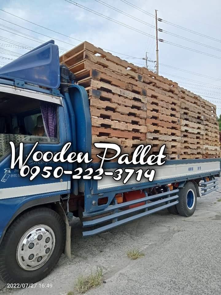 Wooden Pallet, Commercial & Industrial, Industrial Equipment on Carousell
