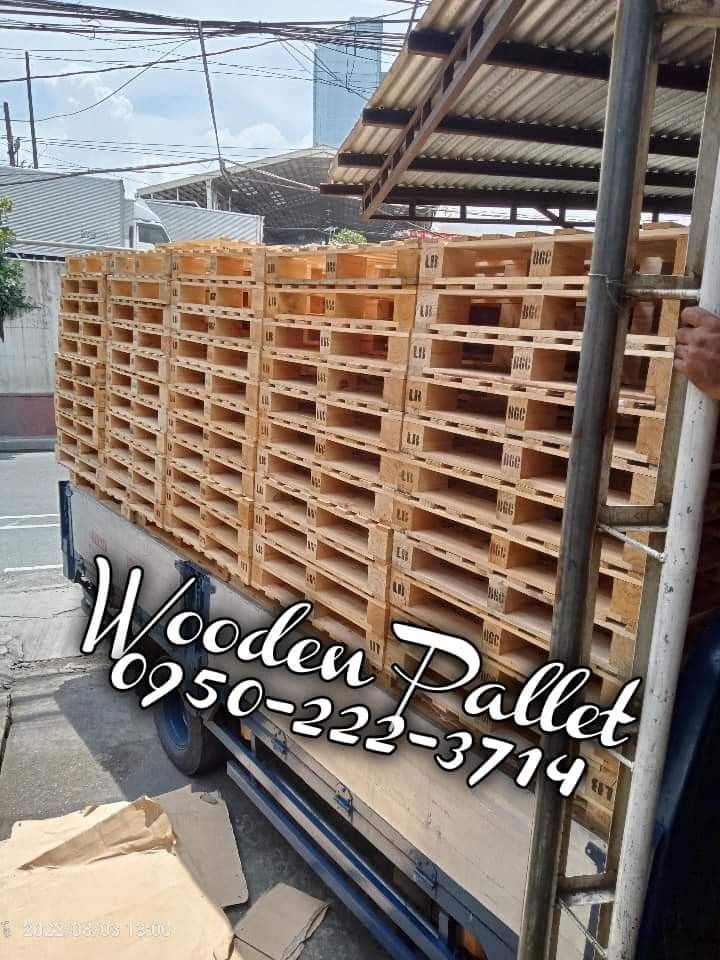 Wooden Pallet, Commercial & Industrial, Industrial Equipment on Carousell