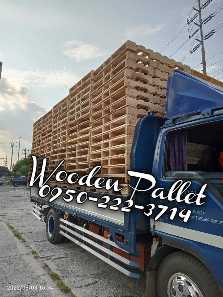 Wooden Pallet, Commercial & Industrial, Industrial Equipment on Carousell