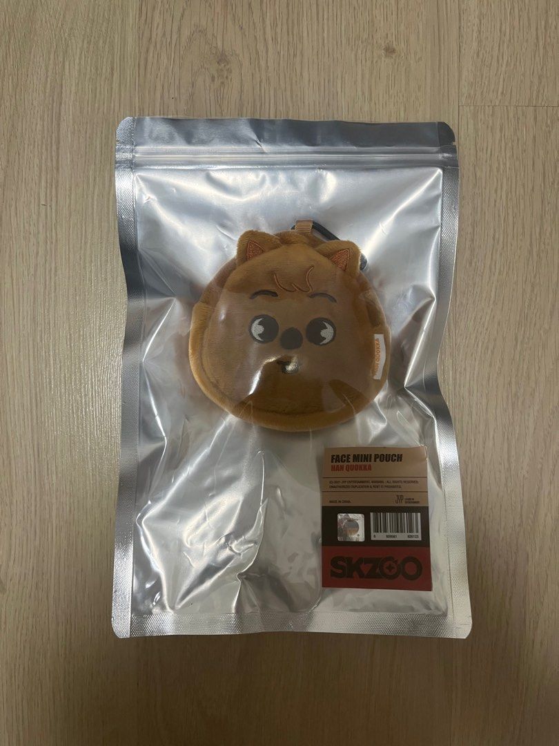 WTS stray kids skz han jisung hanquokka skzoo official merch face pouch ...