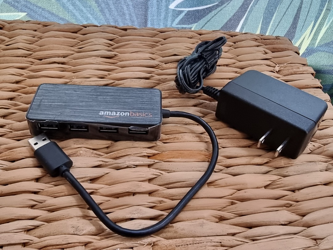 4 PORT AMAZON BASICS USB Hub Multi port USB Adaptor USB Expander for ...