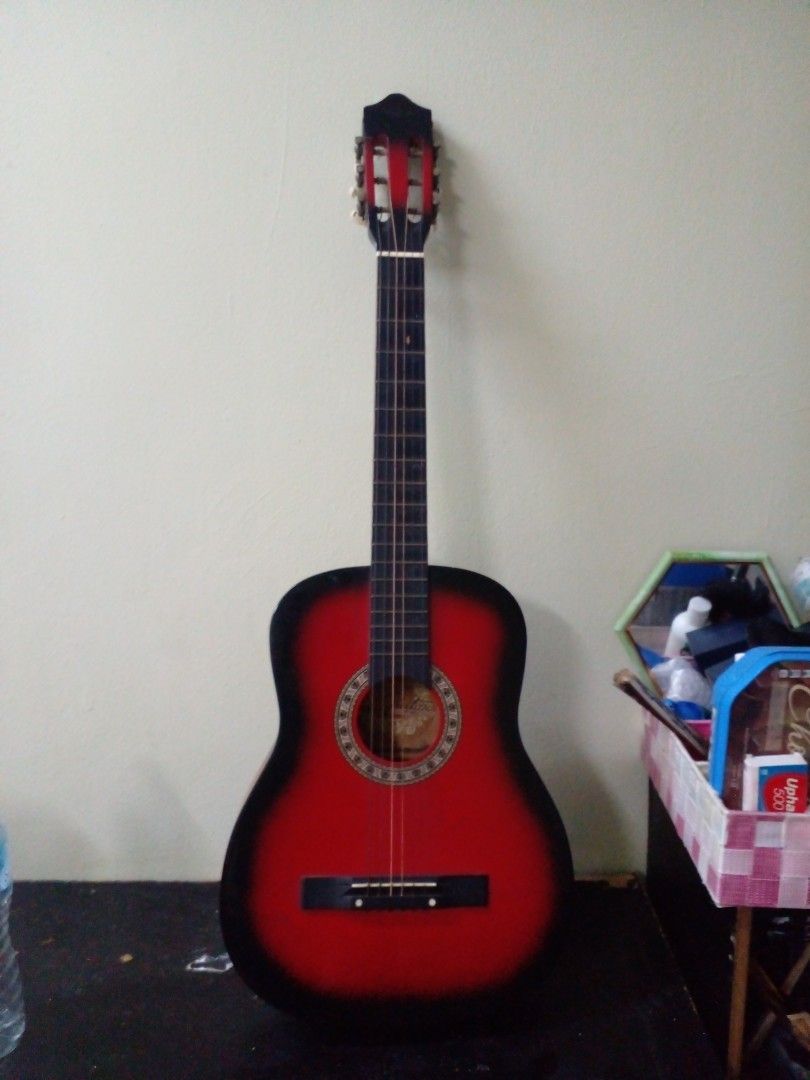 Acoustic guiter, Hobbies & Toys, Music & Media, Musical Instruments on ...