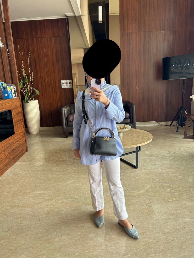 Baju Kemeja Biru Muda Garis Garis Putih Kerah Sabrina On Carousell
