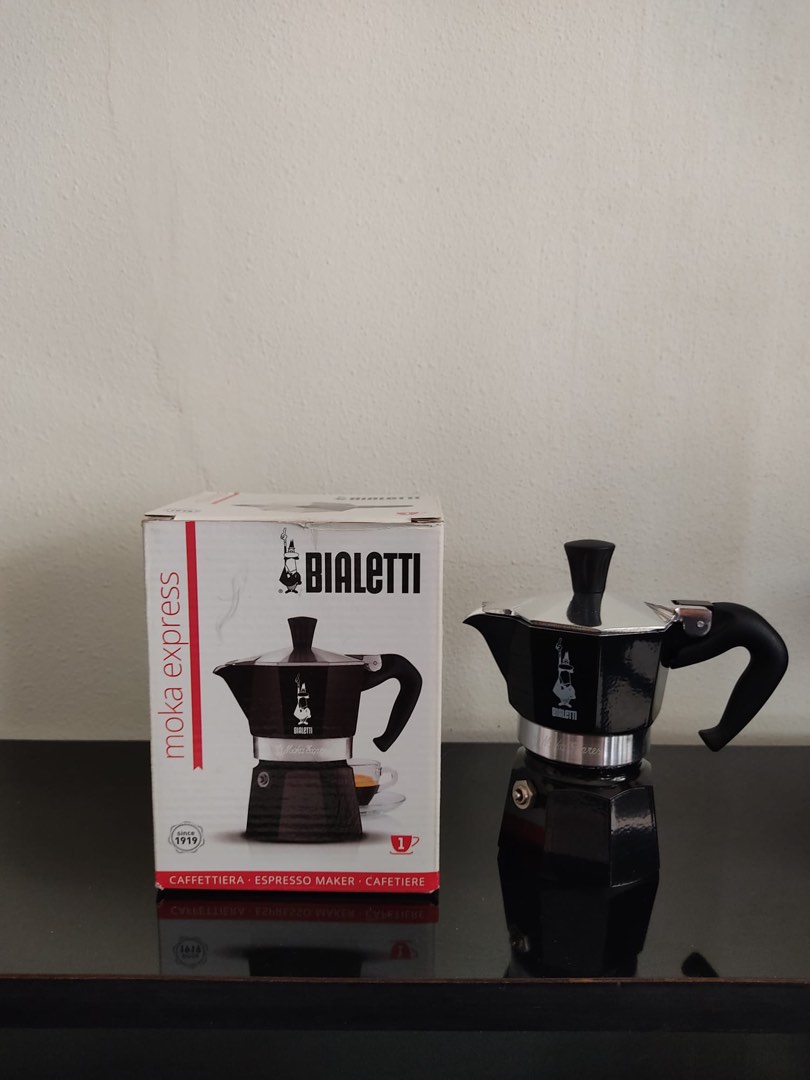 Bialetti Moka Pot, TV & Home Appliances, Kitchen Appliances, Coffee ...